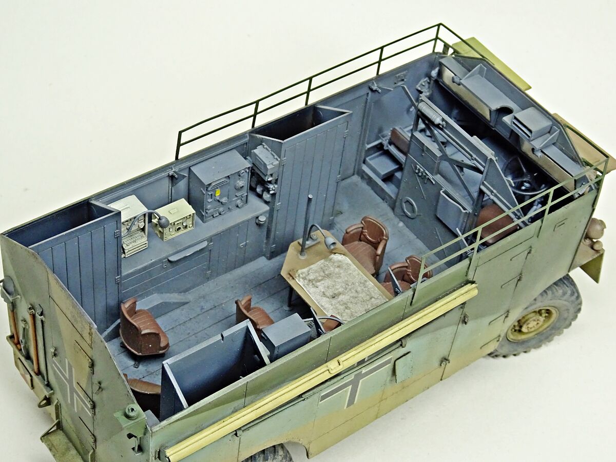 AFV Club 35235 Rommel's Mammoth DAK AEC Armored Command Car