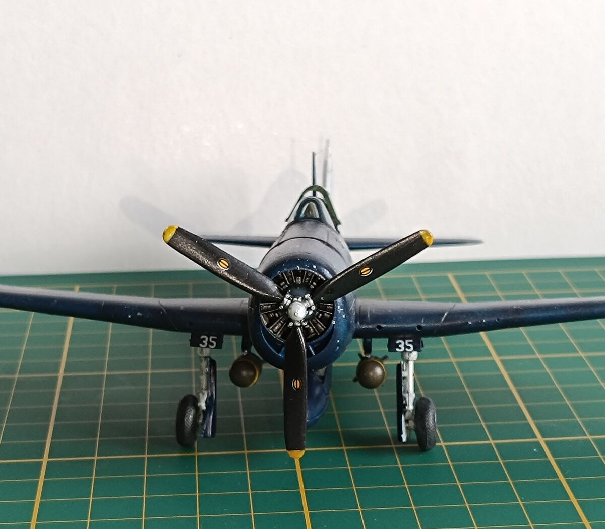 F6F-5 Hellcat